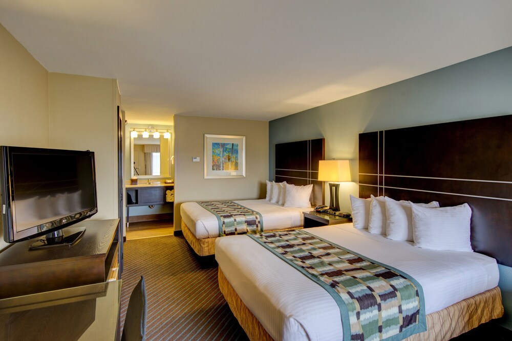 Best Western Newport Inn in Newport | Best Rates & Deals on Orbitz