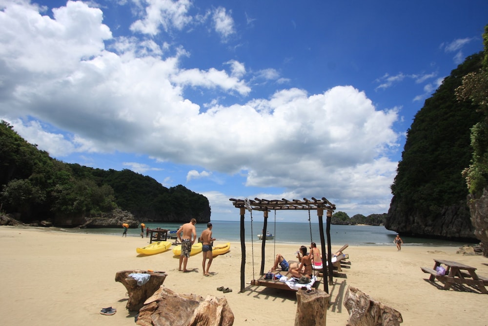Gota Village Resort in Caramoan | Best Rates & Deals on Orbitz