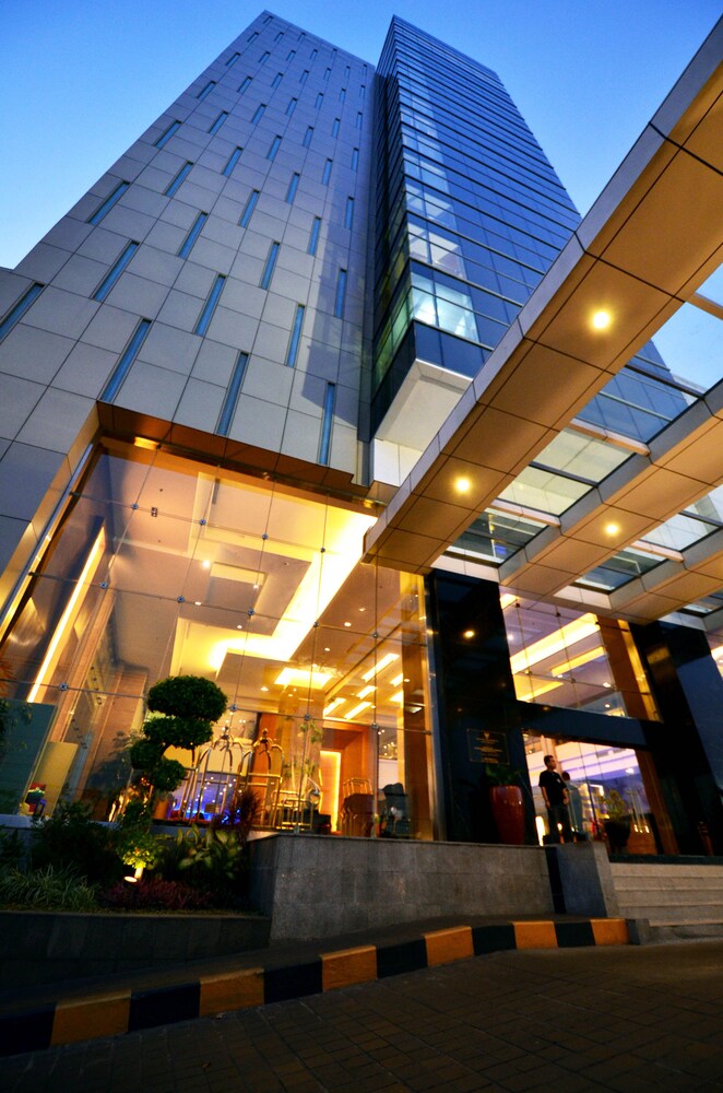 Gumaya Tower Hotel Semarang in Semarang | Best Rates & Deals on Orbitz