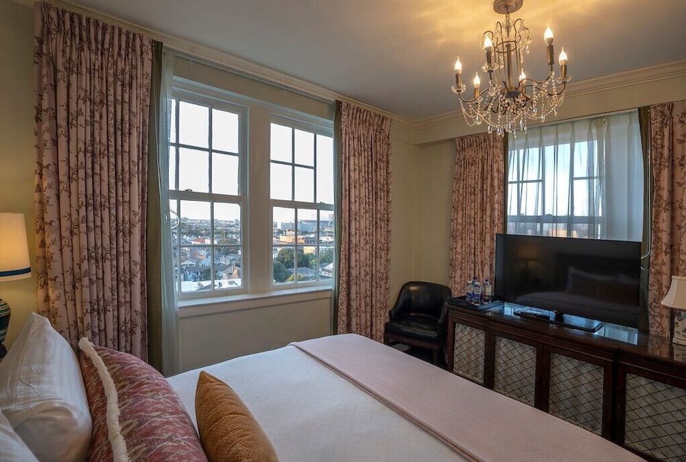The Pontchartrain Hotel in New Orleans | Best Rates & Deals on Orbitz