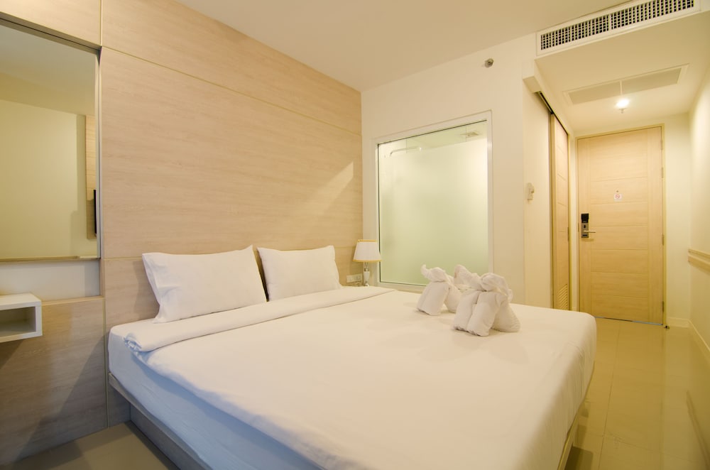 Mirage Express Patong Phuket Hotel in Patong | Best Rates & Deals on Orbitz