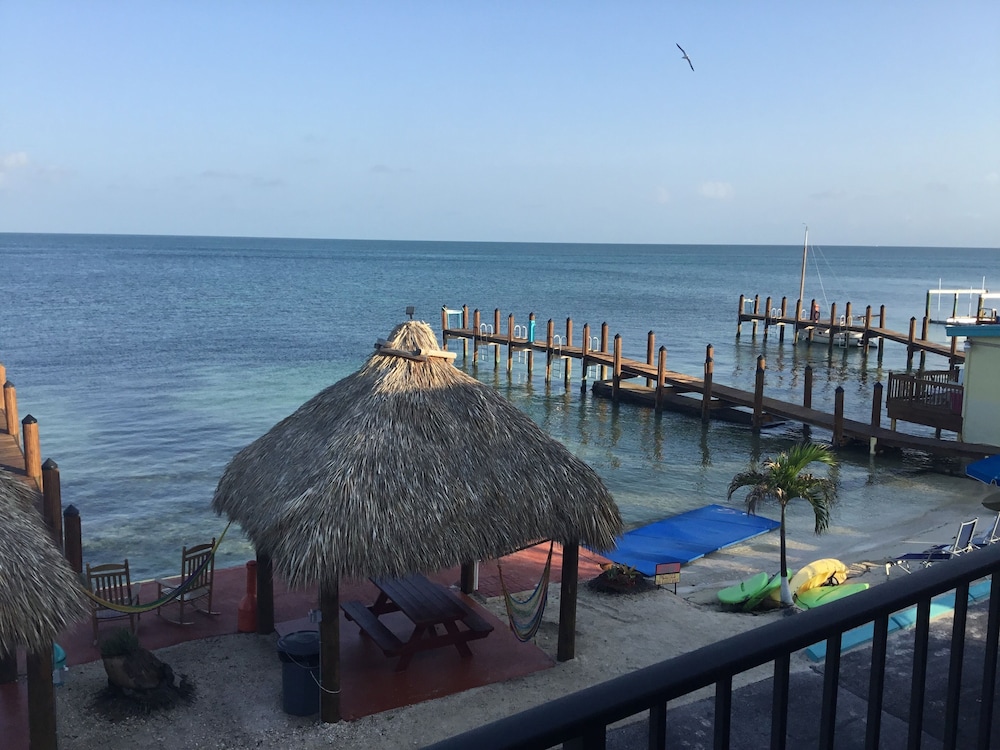 Edgewater Lodge: 2017 Room Prices, Deals & Reviews | Expedia