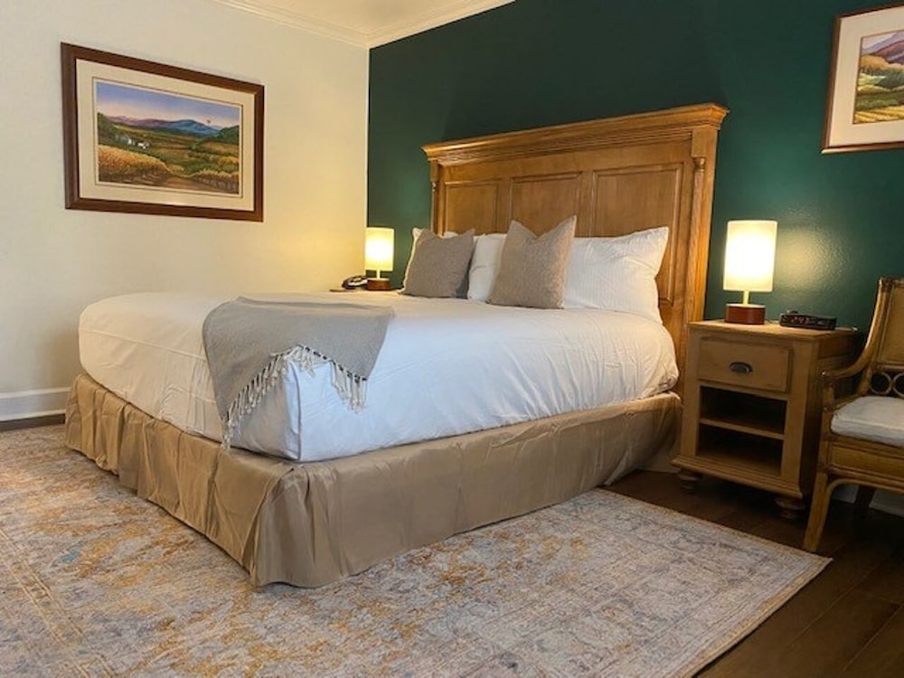 Elm House Inn, Napa: $149 Room Prices & Reviews | Travelocity