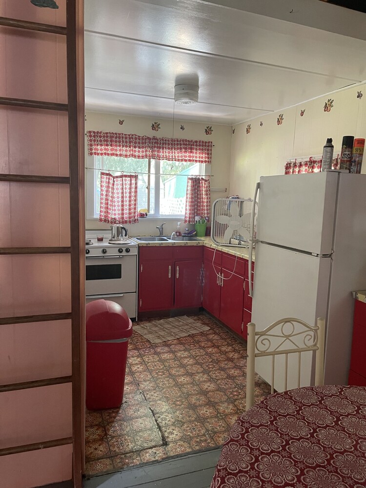 Enchanting cottage in private lake community: Deals & Reviews (Waymart ...