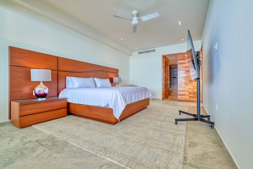 Gorgeous Corner Residence At Sayan Indah - Conchas Chinas