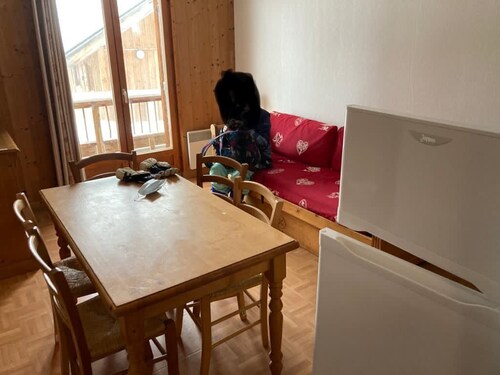 Appartement Dans Un Chalet, Résidence Avec Piscine - Le Corbier