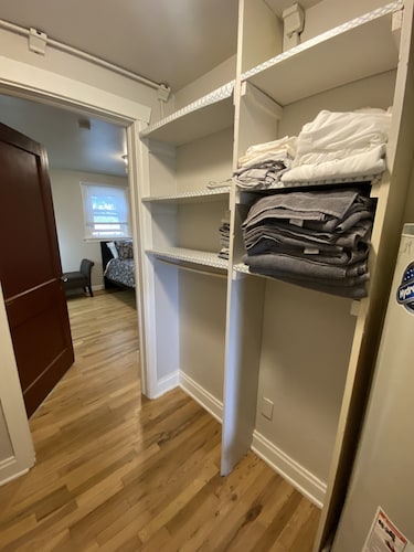 Midtown Apartments On 20th - Upper Level Unit - Cheyenne