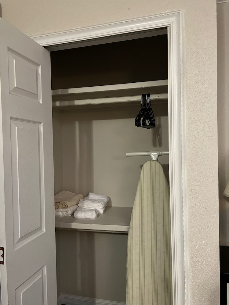 Huge, Modern, 5 - Star Studio Apartment - Kissimmee | Vrbo