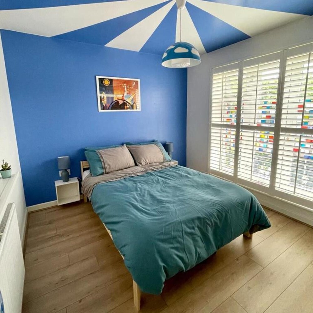 BOURNECOAST: FAMILY HOME IN CUL-DE-SAC WITH GARDEN - PARKING - WIFI ...