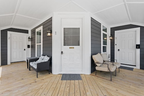 New Castle Retreat, Stay In Style! - New Castle, IN