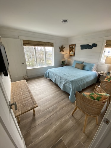 Waterfront Lbi Home - Under 5 Min Walk To Beach! - Harvey Cedars, NJ
