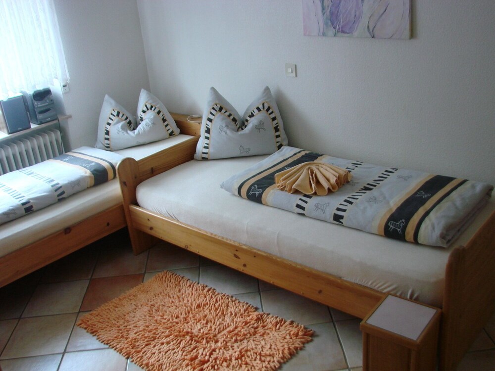 Vacation apartment Hunz - Apartment 2 - Schutz | FeWo-direkt