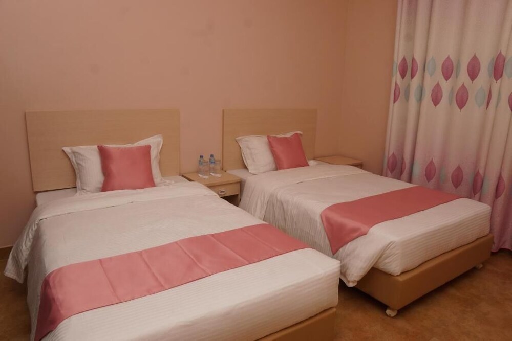 Là Ponye Hotel & Apartments-Kampala in the City Center - Central ...