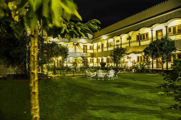 Park Hotel Gilgit: 2022 Room Prices, Deals & Reviews | Expedia.com