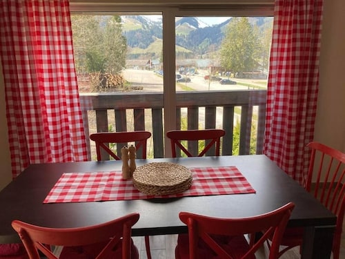 Spacious Apartment With Lake View - Charmey