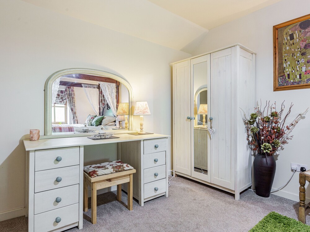 DRIMNATORRAN FARM LODGE, pet friendly, with open fire in Strontian ...