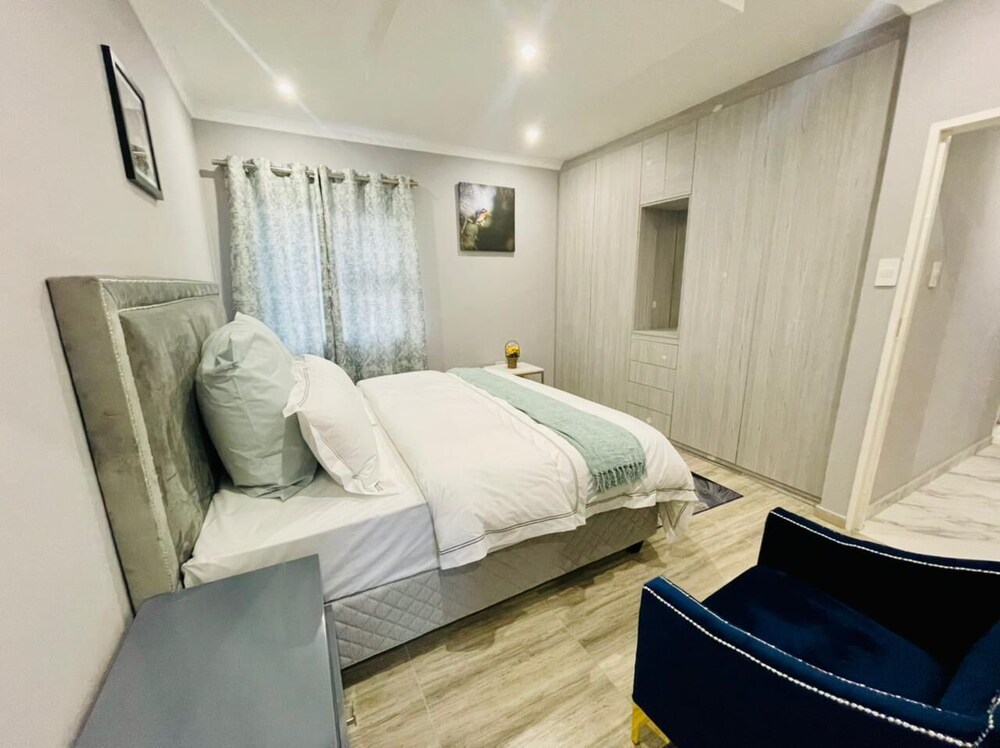 Oasis of Elegance - Villa with a private pool - Cape Town | Vrbo