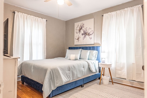 Clean And Comfy! - Fayetteville