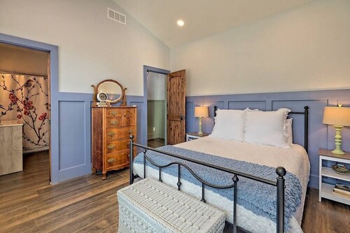 Red Door Retreat House On Lake Chatuge - Hiawassee