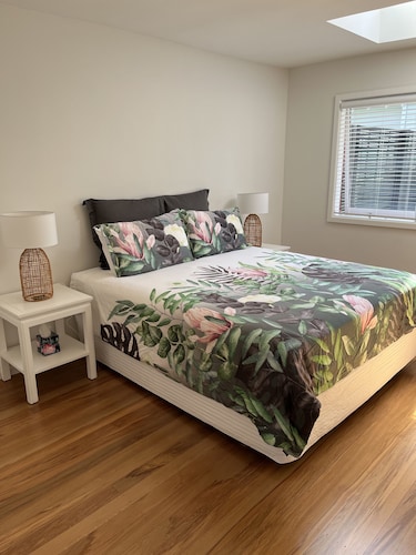 Stylish Comfort In Fendalton - Sunny 2 Bedroom - Christchurch