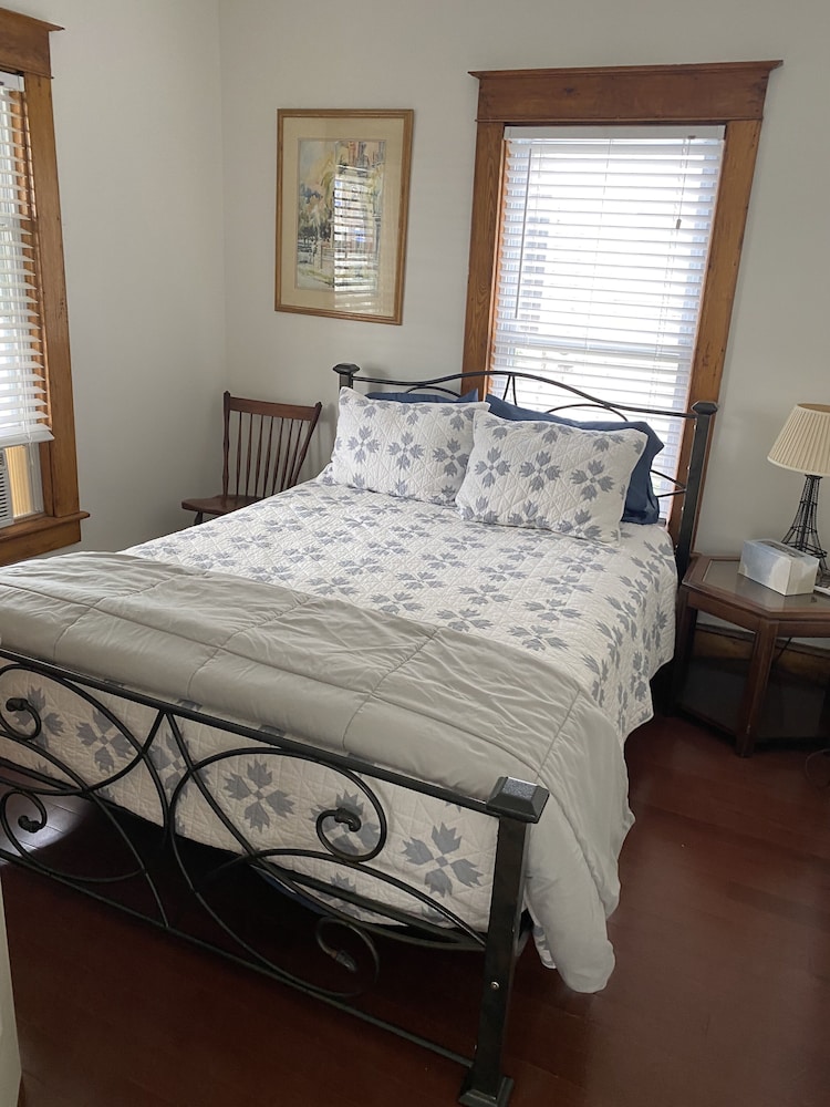 1st Class Rentals Munson Manor at 55 Church Street 3 Bedroom Apartment ...