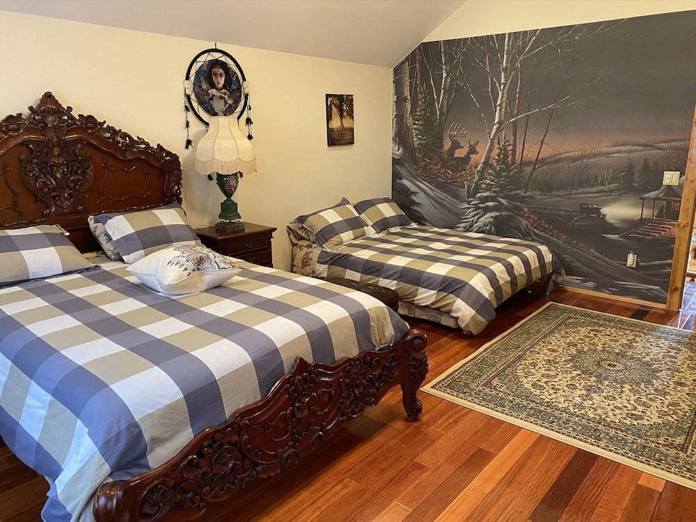 My house is unique, welcome EVERYONE to enjoy beautiful VALLEY in Swane ...