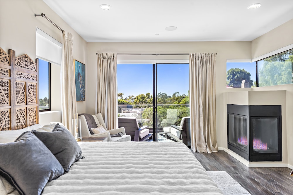 Ultra Modern Retreat, Ocean Vistas, 4 min walk to beach - Laguna Beach ...