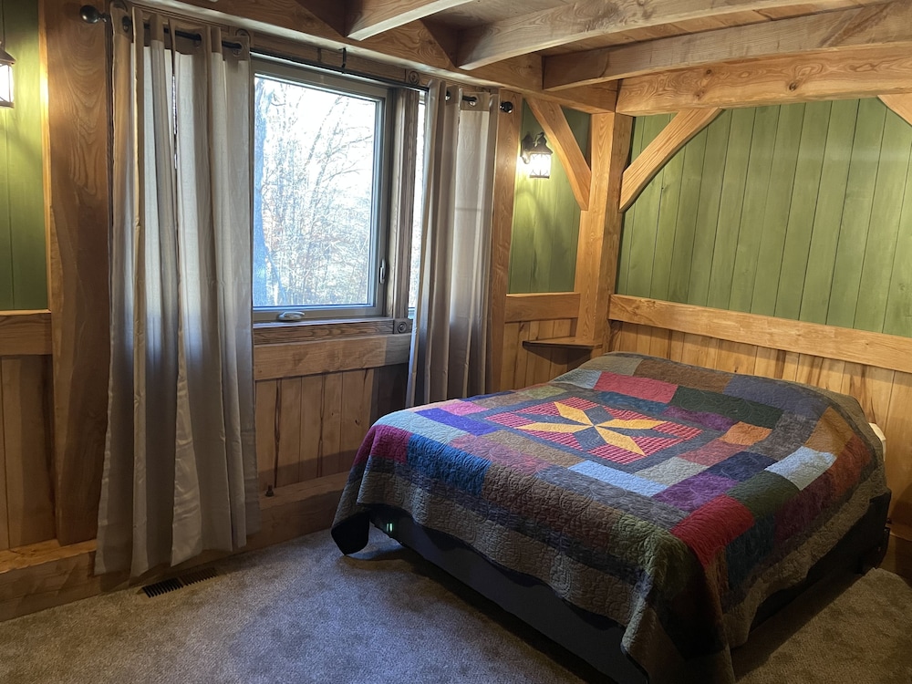 Stoney Ridge Lighthouse - Morrison County | Vrbo