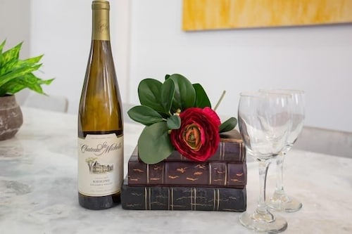 Easy Access To Canal Street Car Near Frenchquarter - New Orleans, LA