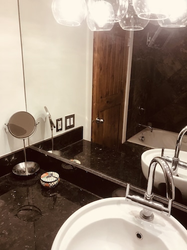 Luxury Loft In Historic Gastown - British Columbia