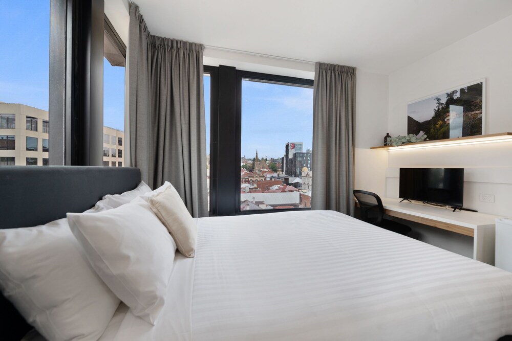 Allurity Hotel: AU$135 Rooms, Reviews & Deals (Hobart, AUS) | Wotif