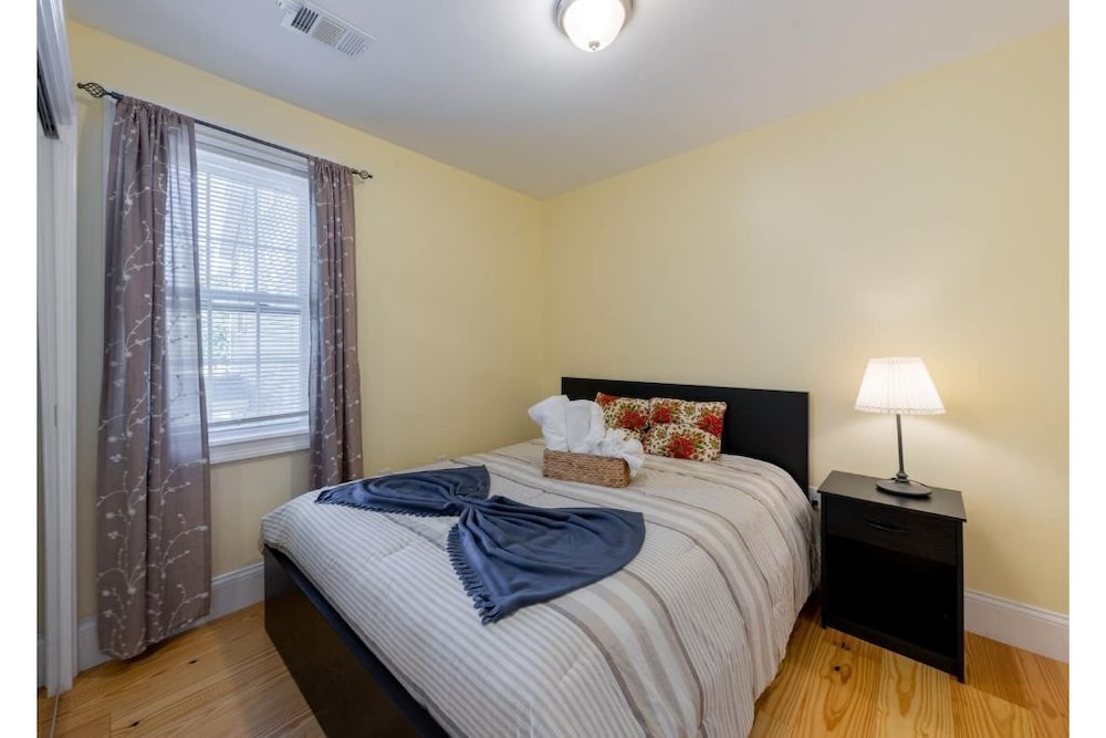 284 - 5BR Boston-Peaceful House near England Aqua - Quincy | Vrbo