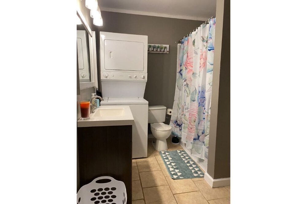 Browns Creek Getaway - Huntersville | Vrbo