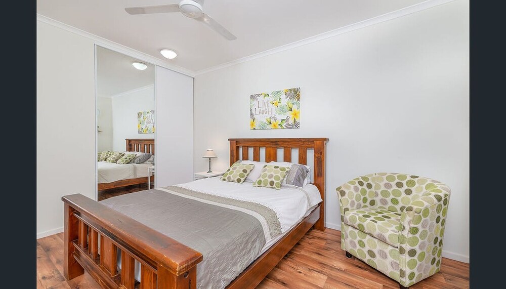 Modern 2 bed townhouse with pool - Port Douglas | Vrbo
