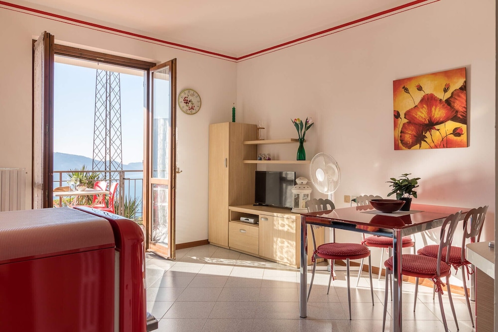 Appartamento Panorama Mit Balkon mit Seeblick - Oldesio | FeWo-direkt