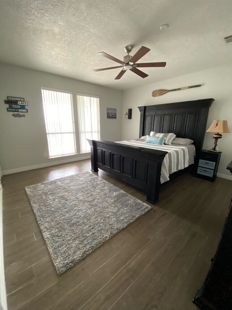 Lake front property on 3 acres offering privacy and never ending views ...