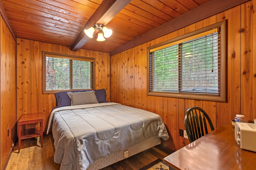 The Perfect Getaway Any Time of Year!! - Bonner County | Vrbo