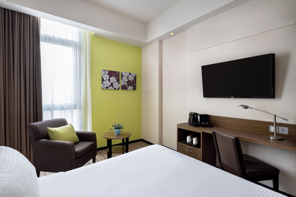 Hotel Traveltine in Singapore | Best Rates & Deals on Orbitz