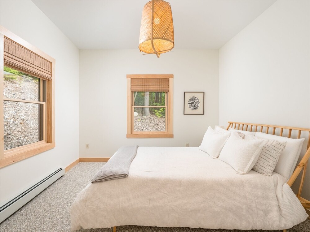 A Maine Frame | 4 Bed, 3 Bath - Newry | Vrbo