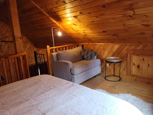 *Shady Moose Chalet* - Bethel, ME