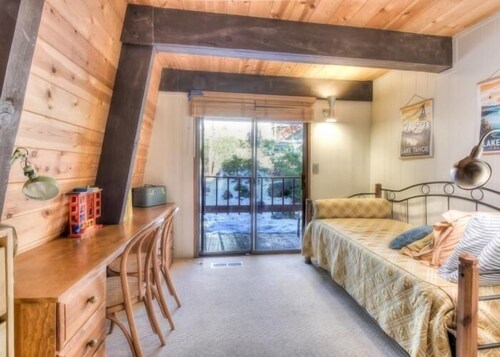 Dollar Point Lookout Cabin By Redawning - Tahoe City, CA