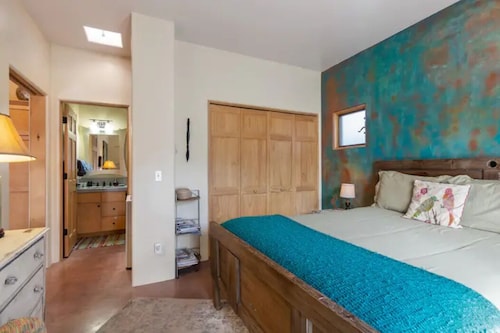 Sunny Adobe Casita With Fireplace 1.2mi/plaza - Santa Fe, NM