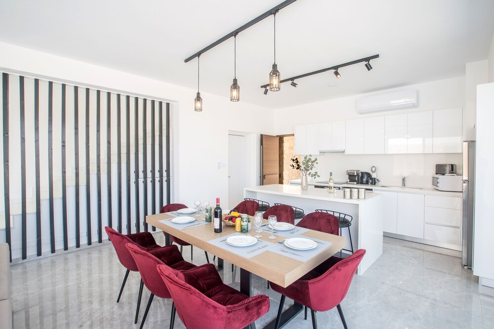 4 Bedroom villa in Protaras center - Protaras Vie Bleu Villa Vb3 ...