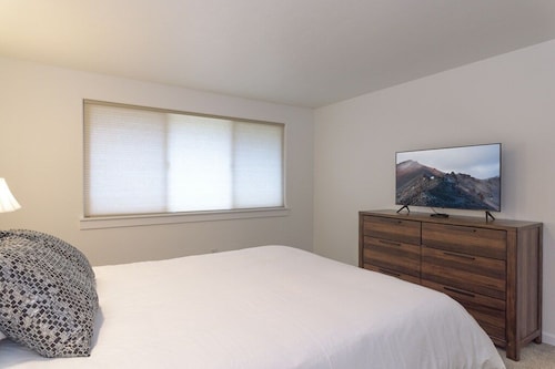 2br | Hot Tub | Dog Friendly - 2mi To Old Mill - Bend, OR