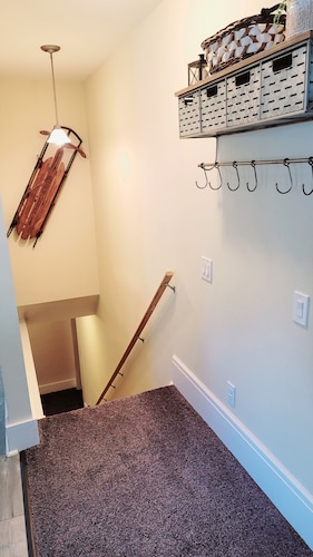1st Floor, Okemo Contemporary Country 3 Br 2 Ba - Ludlow, VT