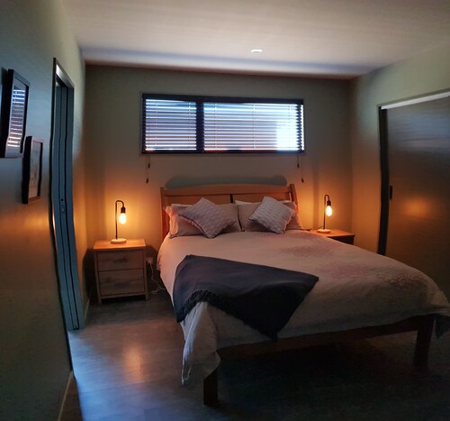 Pounamu Reserve Retreat - Relax And Unwind - Te Anau