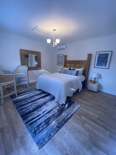 Tampa Bay Getaway - Close To Downtown / Airport - Tampa