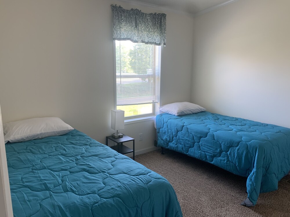 Buck House By The Bay- 4 Season Rural Cozy Cabin - Door County | Vrbo