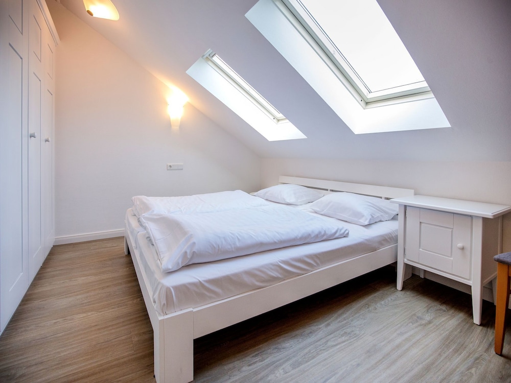 Comfort plus apartment with 2 bedrooms and balcony on the top floor ...