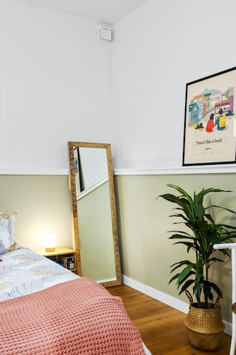 Beautiful 1 Br Guest Suite W/ Kitchen + Laundry - Seattle, WA